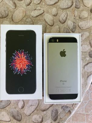 Iphone SE (stariji) 32gb