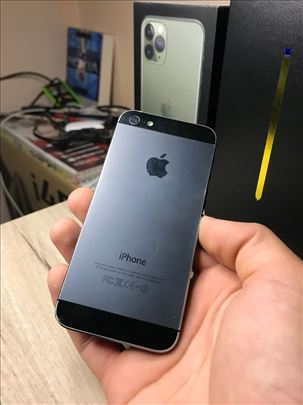 Apple iPhone 5 64Gb