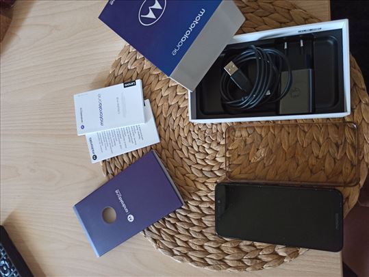 Motorola One 4gb/64gb