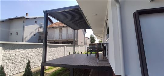 Bioclimatic Al Pergola 4.5x2.05x2.6 sa zastakljenj