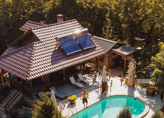 Tesla Solar vakuumski bojleri za zagrevanje vode
