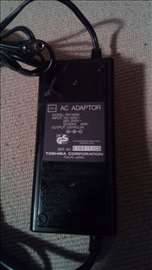 Punjač Toshiba 12V PA7485E