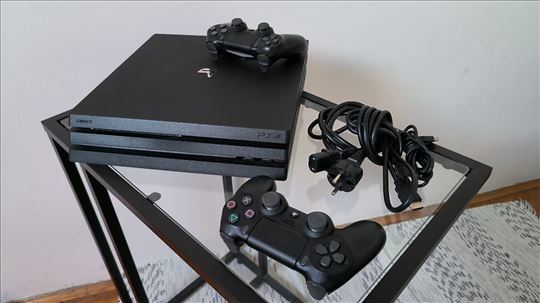 Sony PS4 Pro konzola