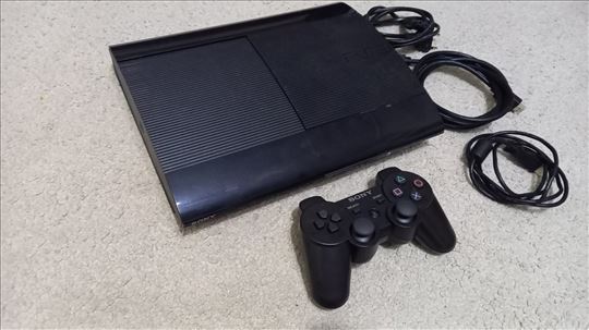 Sony PS3 čipovan, SuperSlim, pun igara (48 igara)