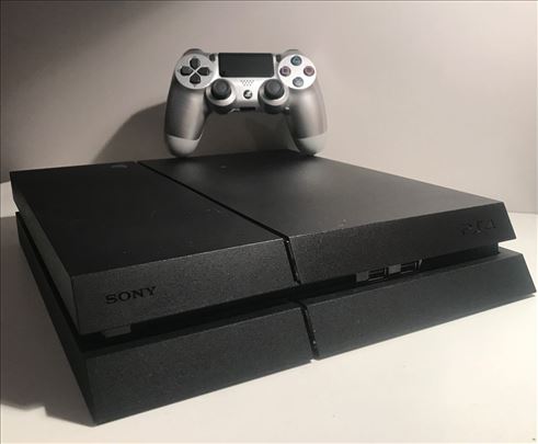 Playstation 4 / 500gb/ odličan/ garancija