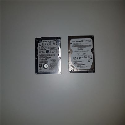 2 razna hardiska formata 2.5 od po 500gb na sata