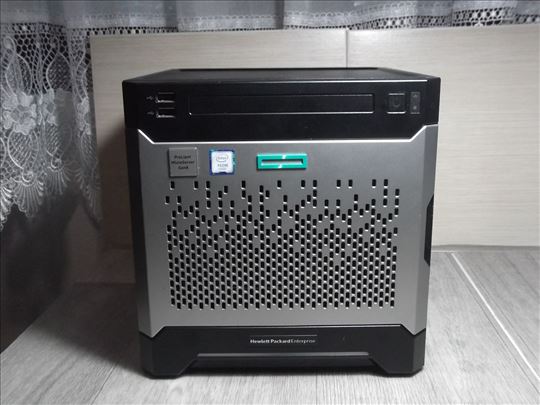 Proliant MicroServer Gen 8!