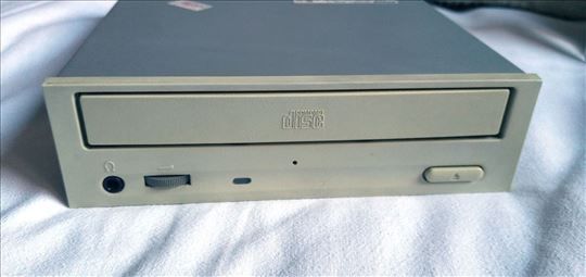 TEAC CD-540E