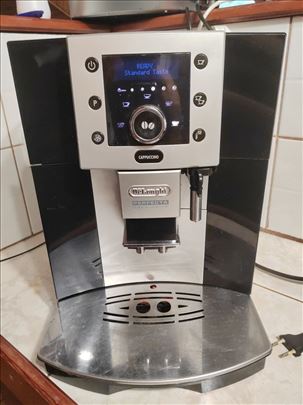 Kafe aparat DeLonghi Perfecta