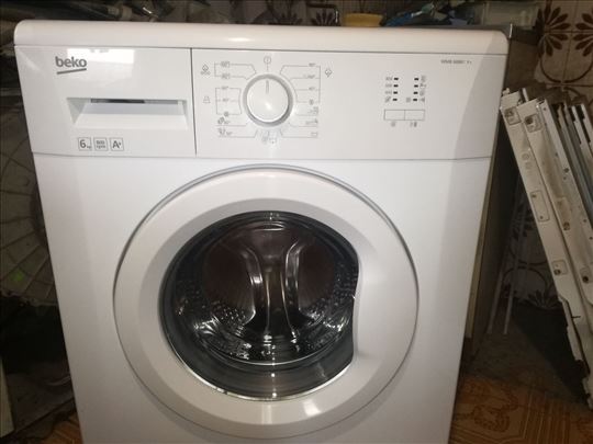 Povoljno.Beko slim,novi model,AA klasa,6kg,800rpm.