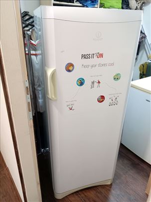 Frižider Indesit 270l