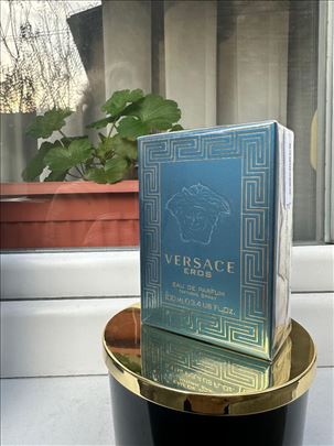 Versace eros