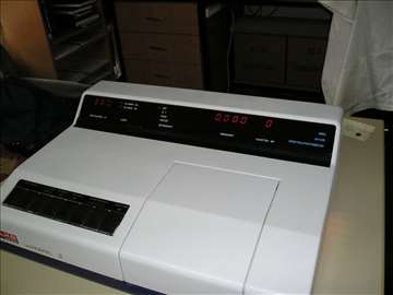 LKB spektrofotometar Ultrospec II UV/VIS