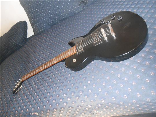 Električna Cort gitara, povoljno