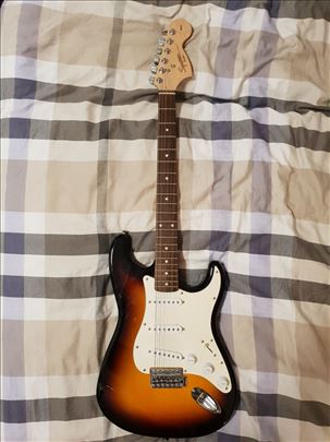 Fender Strat Squier sa Whammy Bar