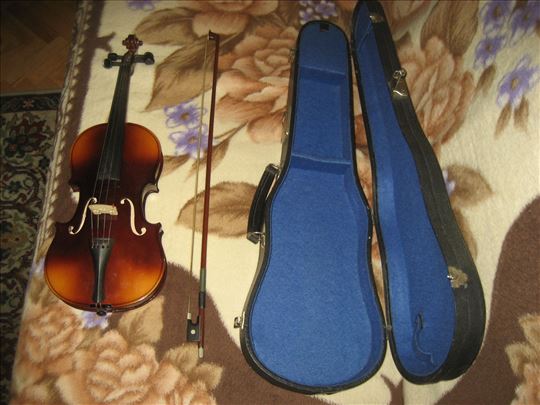 Violina 3/4 stradivarius 6499din, kofer