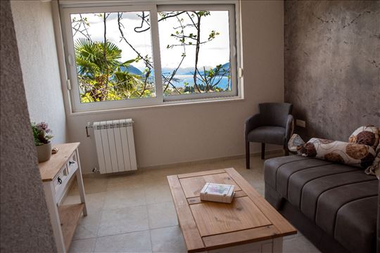 Apartman za 5-6 osoba, Herceg Novi, Crna Gora