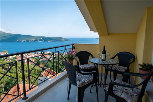 Apartman za 5 osoba, Herceg Novi, Crna Gora