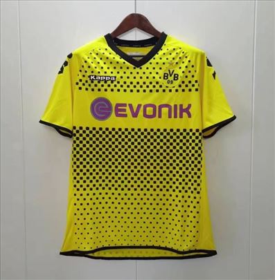 Borussia Dortmund 2011/2012 domaći dres