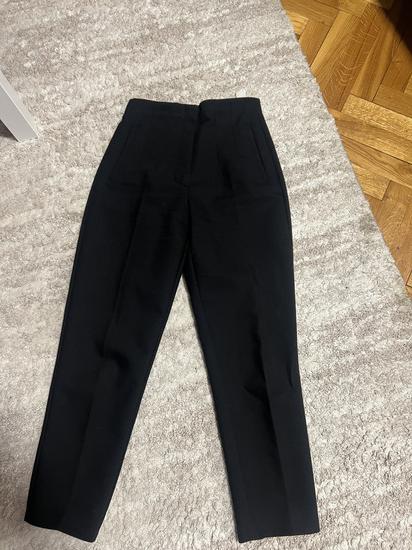 Zara pantalone