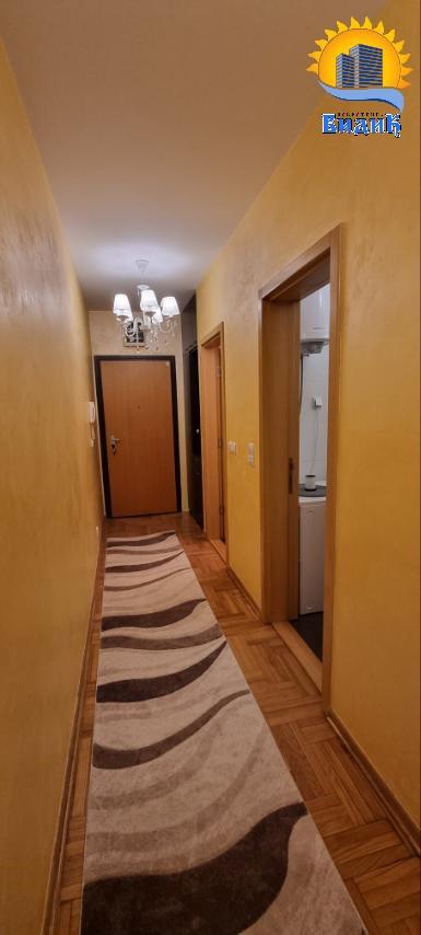 Zvezdara, Crveni krst ID#2408 1.200 €