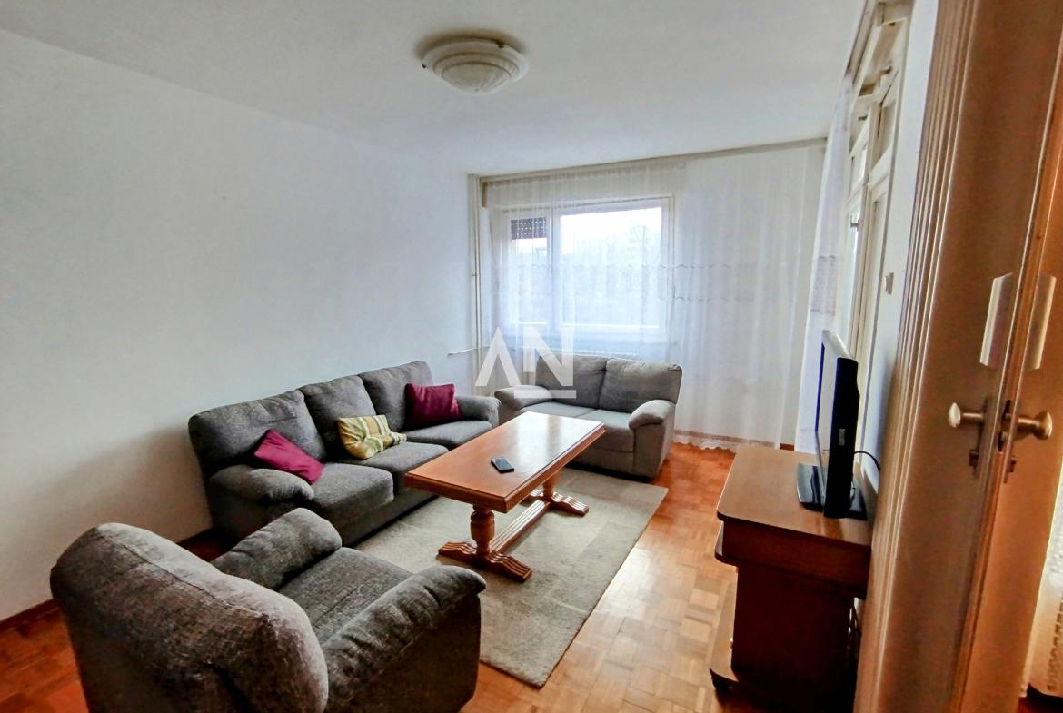 Voždovac, Banjica, Bulevar oslobođenja, namešten, 3.0 ID#13572 500 €