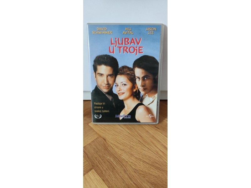 DVD Film - Ljubav u troje