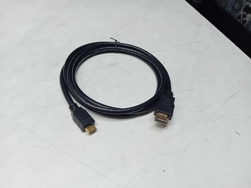 mini hdmi na hdmi kabal ispravan nov 1,5m