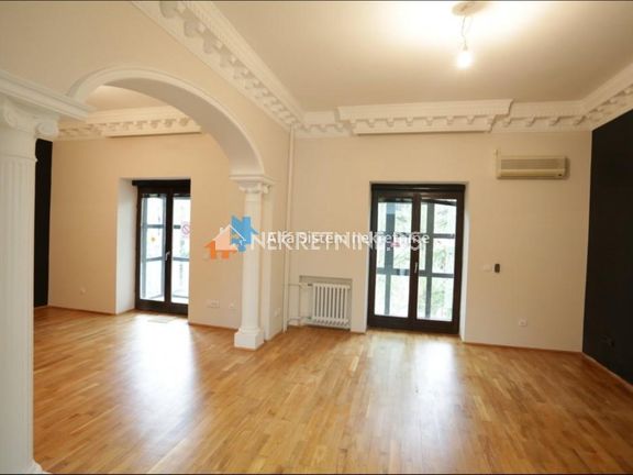 Voždovac, Autokomanda, Kuća, 550m2, 4800 EUR, ID 24059