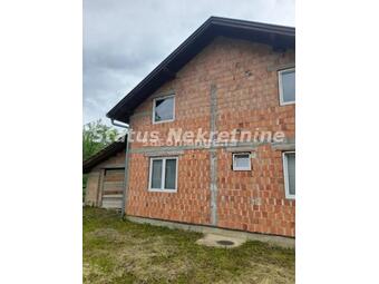 Vrdnik-Uknjižena Nezavršena kuća 160 m2 u blizini Staze zdravlja-065/385 8880