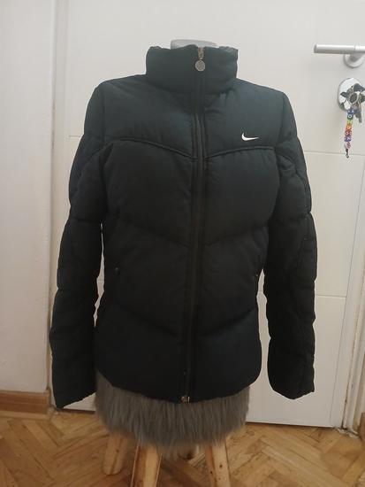 Nike perjana jakna
