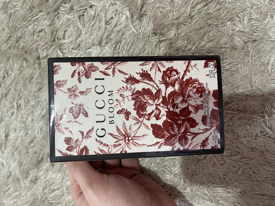 Gucci bloom parfem - ženski