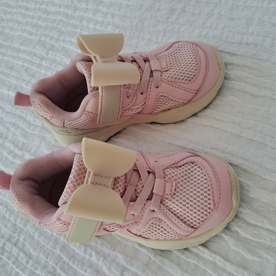 Zara roze patike za prolece 25
