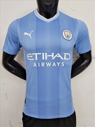 Manchester City 2023/2024 domaći dres