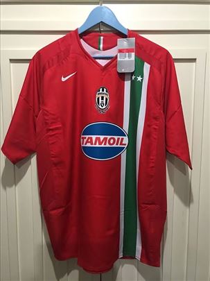 Juventus 2005/2006 gostujući dres