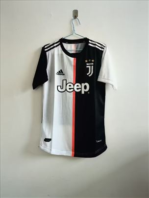 Juventus 2019/2020 domaći dres