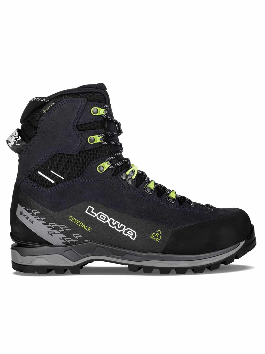 LOWA CEVEDALE PRO GTX MID Boots