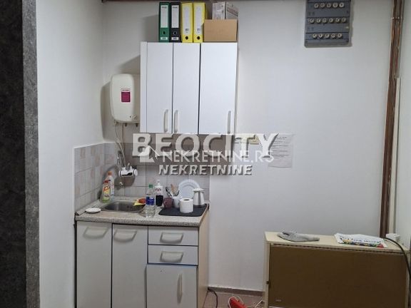 Zemun, Gornji grad, Branka Pešića, 3.0, 72m2, 700EUR