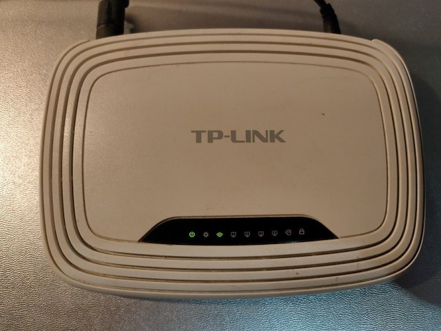 Tp link Tlwr 740n ruter sa adapterom