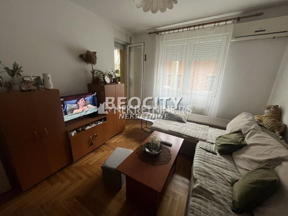 Novi Sad, Podbara, Patrijarha Čarnojevića, 1.5, 37m2, 96200EUR