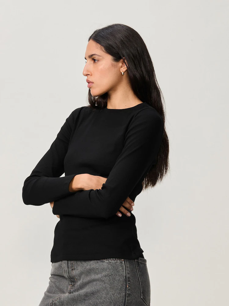 Crno - Long Sleeve Ribbed T-Shirt