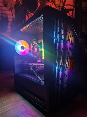 Gaming PC Ryzen 5 5600G/RX 6650 XT/B550/16GB DDR4