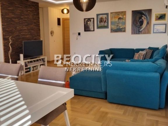 Novi Sad, Socijalno, Arhimandrita Jovana Rajića, 4.0, 119m2, 380000EUR