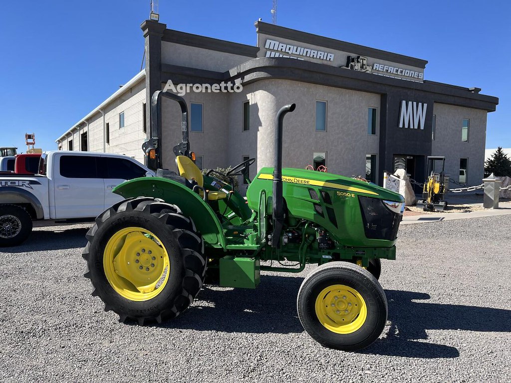 John Deere 5050E traktor točkaš