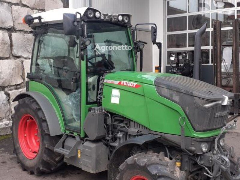 Fendt 211 V VARIO GEN3 PROFI traktor točkaš