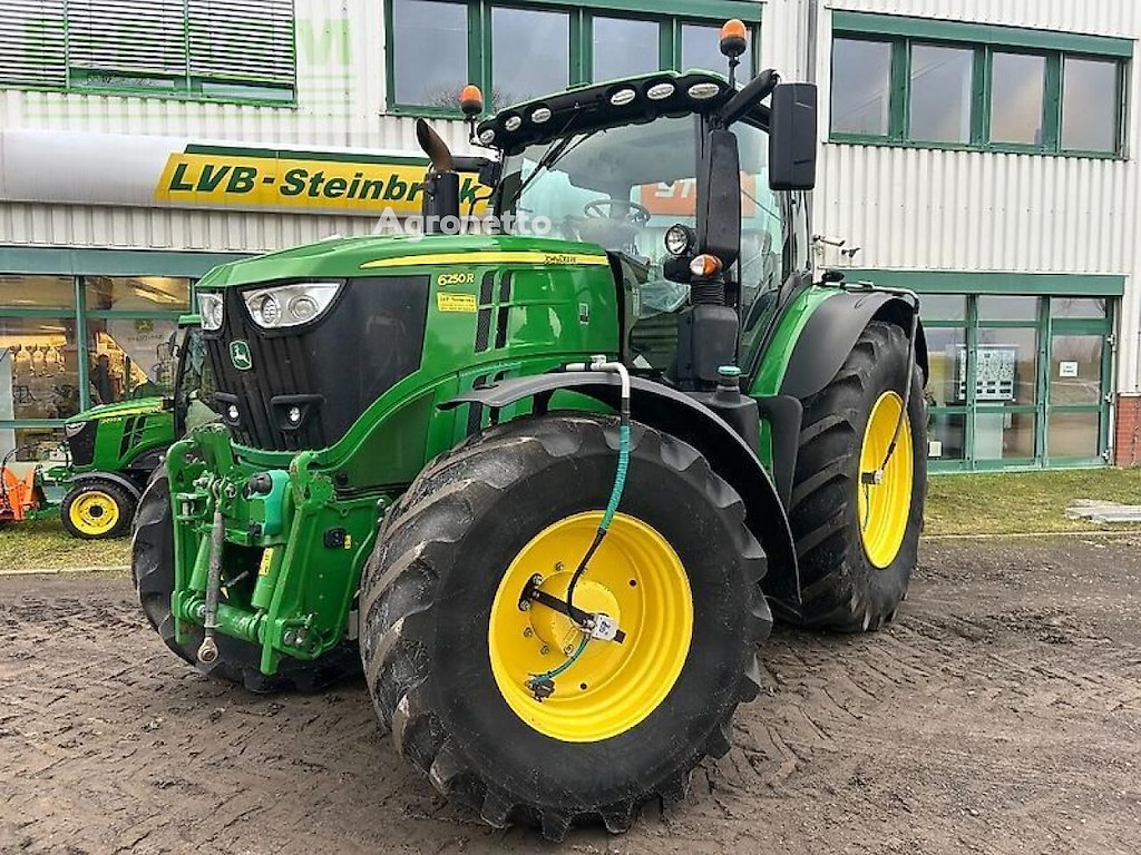 John Deere 6250r traktor točkaš