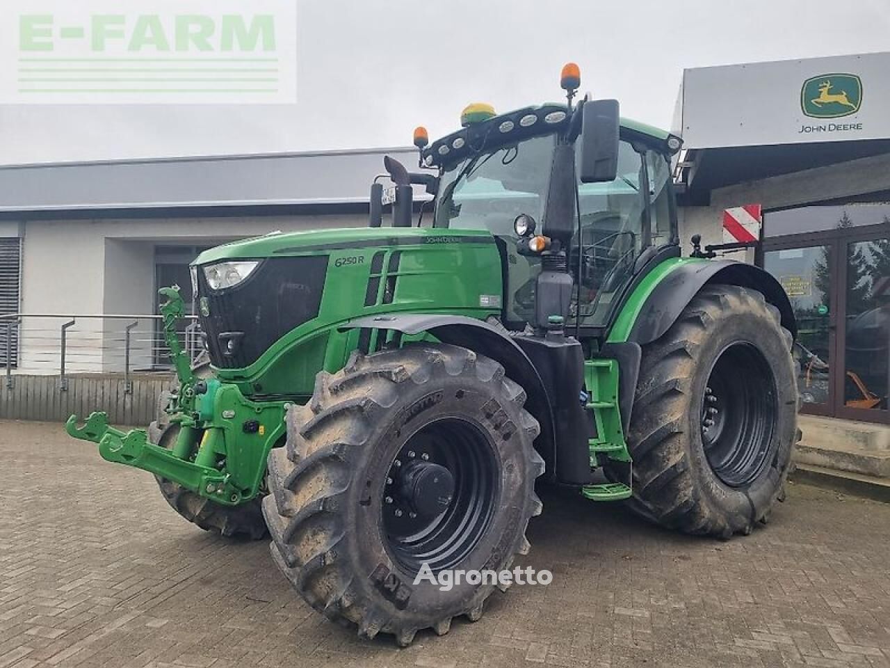 John Deere 6250r my20 ap 50 traktor točkaš