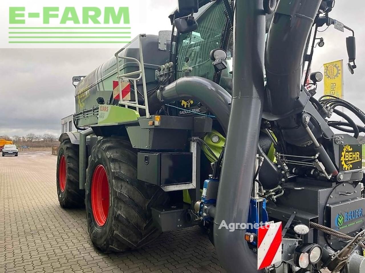 Claas xerion 4200 saddle trac bauer SADDLE TRAC traktor točkaš