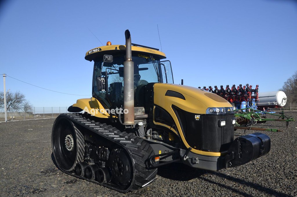 Challenger MT 765 traktor guseničar