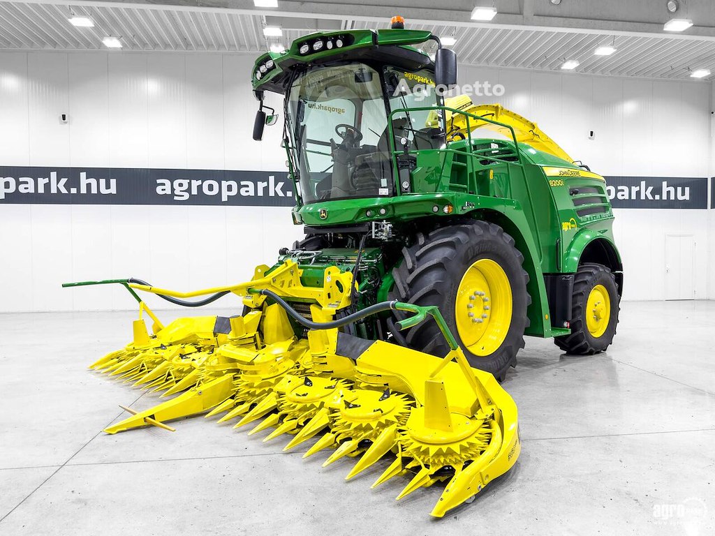 John Deere 8200 4WD krmni kombajn